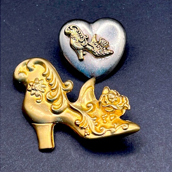 Vintage | Jewelry | Vintage Fancy Gold Shoeboot Brooch | Poshmark